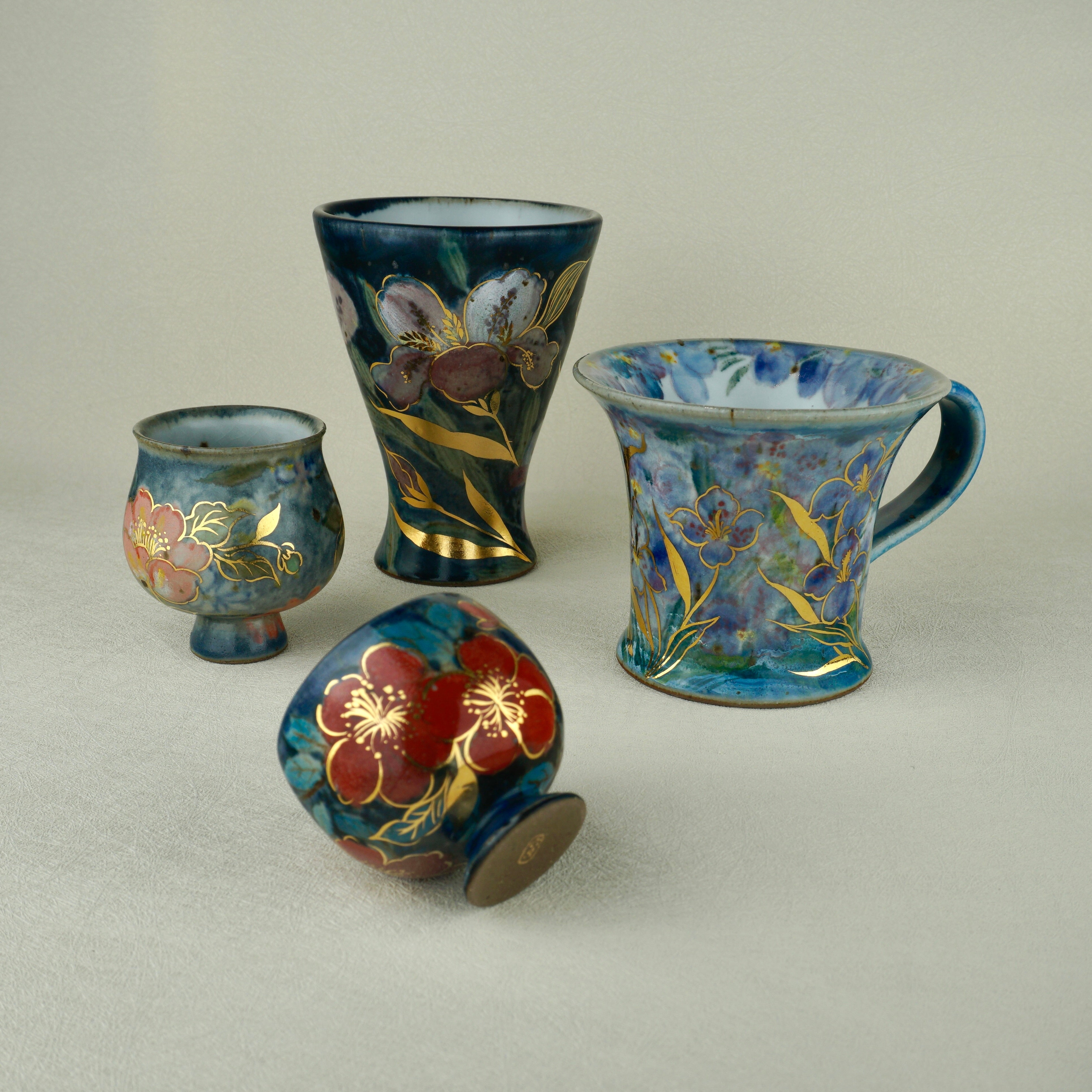 Golden Bloom Hand Painted Pottery | Vintage Floral Ceramic – White Dew